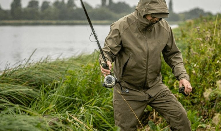 Best Carp Fishing Jacket (Stay Warm & Waterproof) - Carp Squad